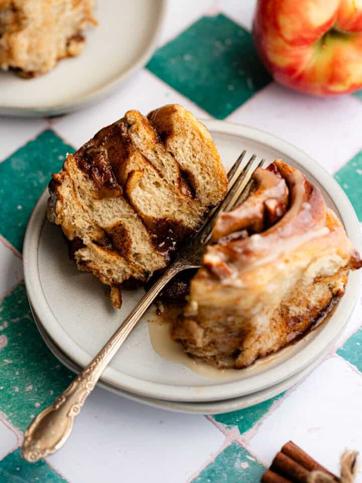 Quick and Easy Soft Sourdough Discard Dinner Rolls - Make It Dough